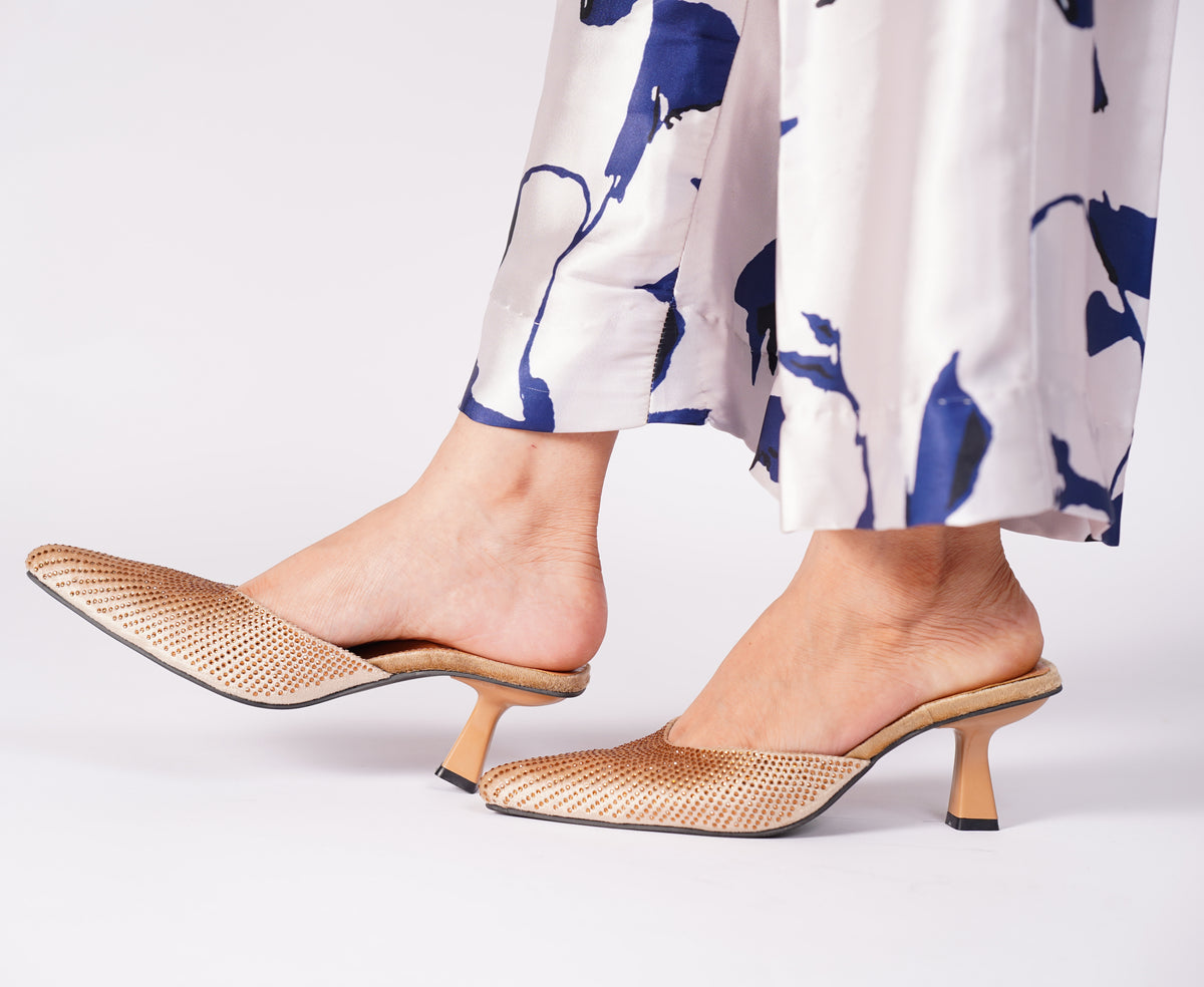 AMELIA GOLD – slippys.pk